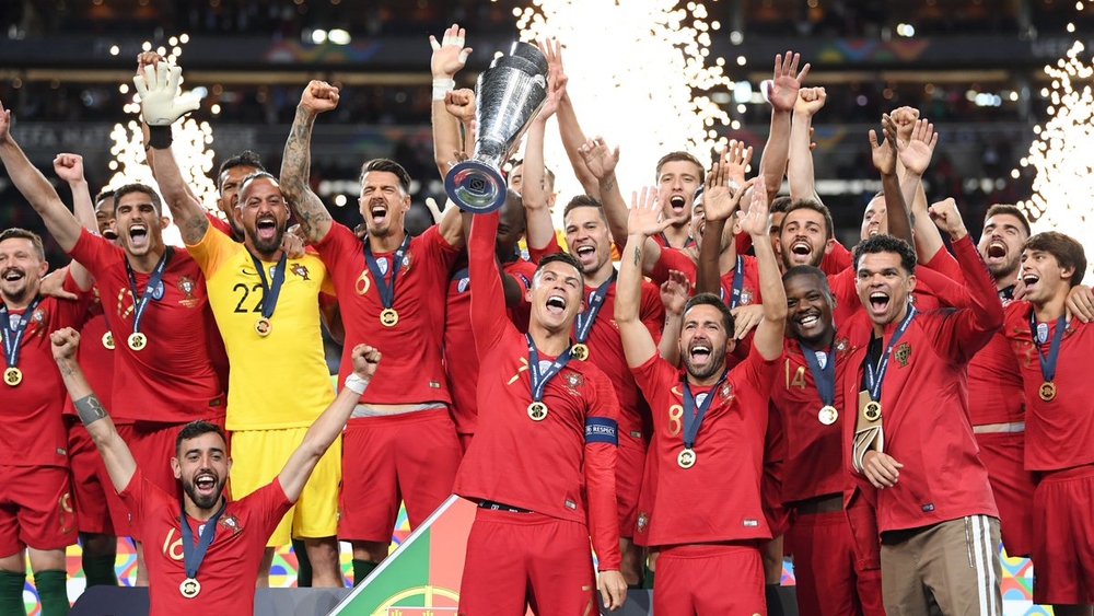 البطولة : El botola