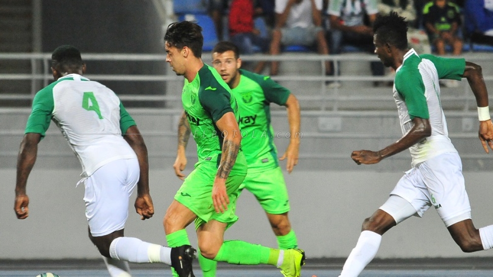 ميركاتو "البطولة"/ إدارة الرجاء تتوصل بالبطاقة الدولية لمتولي و نغوما